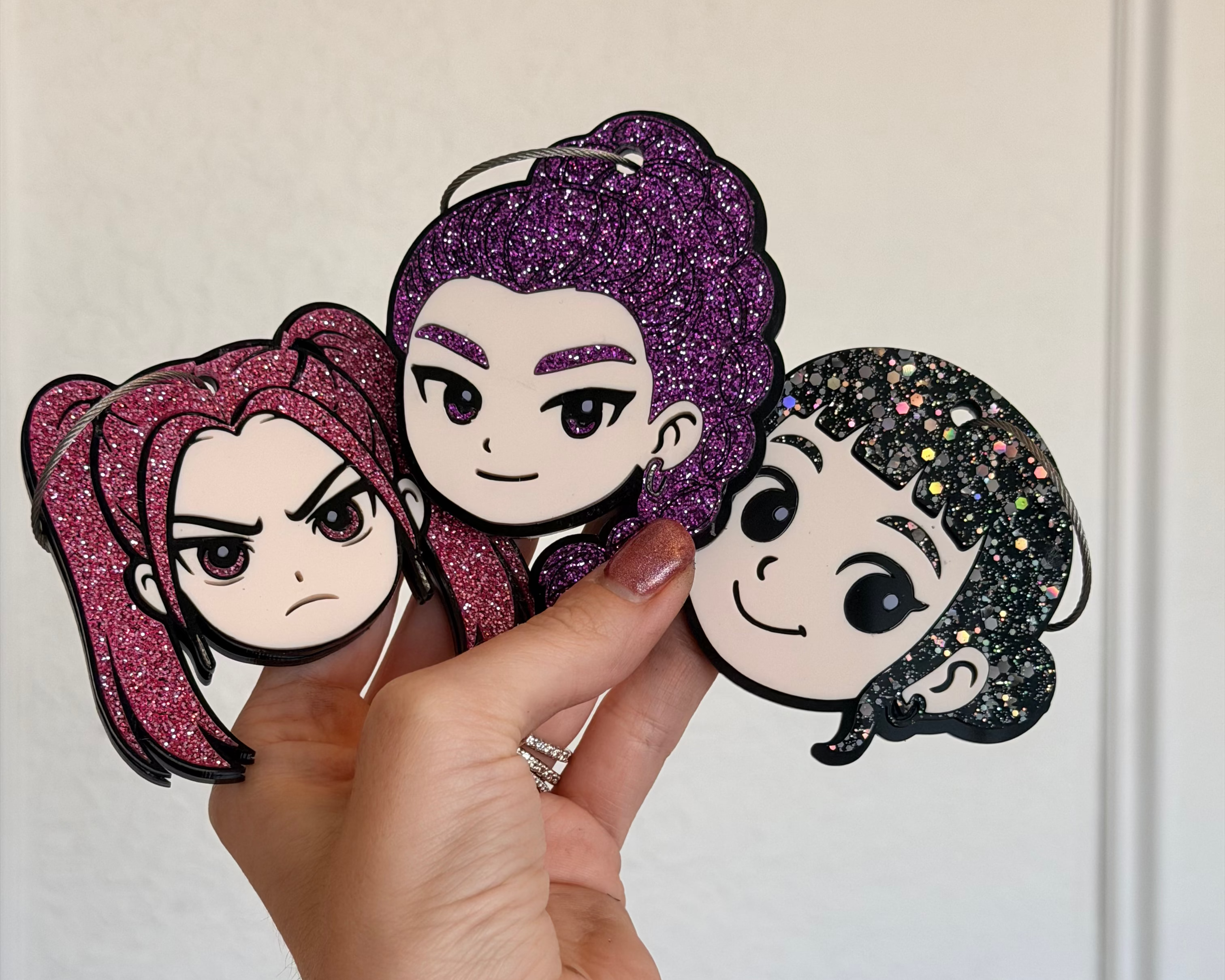 Viral Character Tags/Keychains – OneLove by daniellagonsa